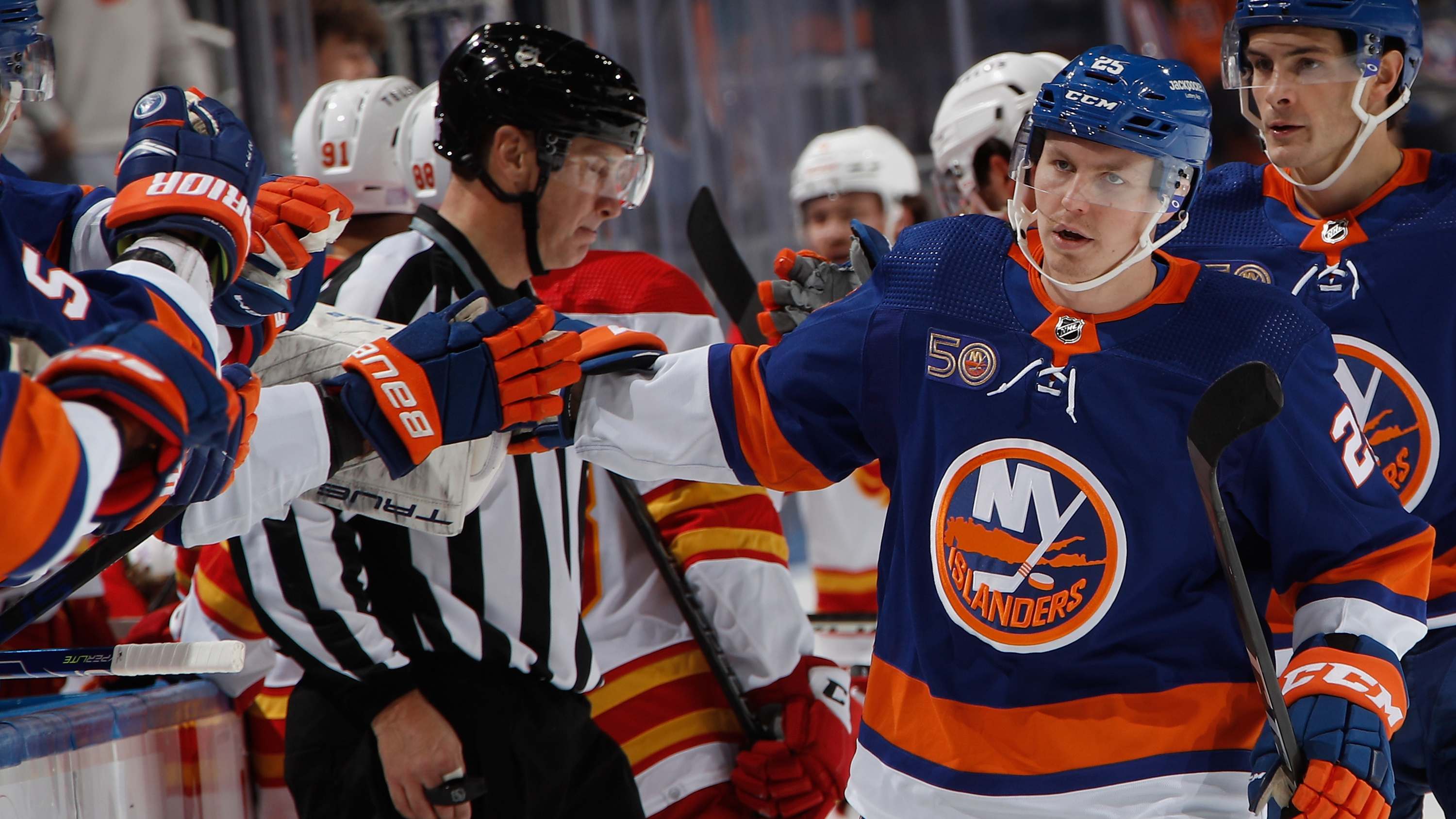 NY Islanders: Has Sebastian Aho figured things out?