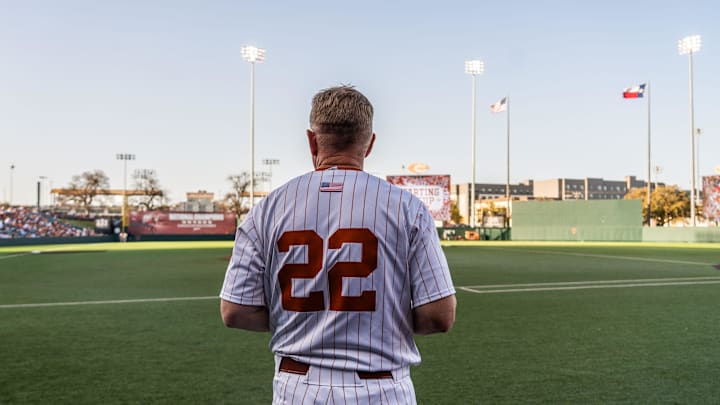 Texas Longhorns Pitcher Entering Transfer Portal