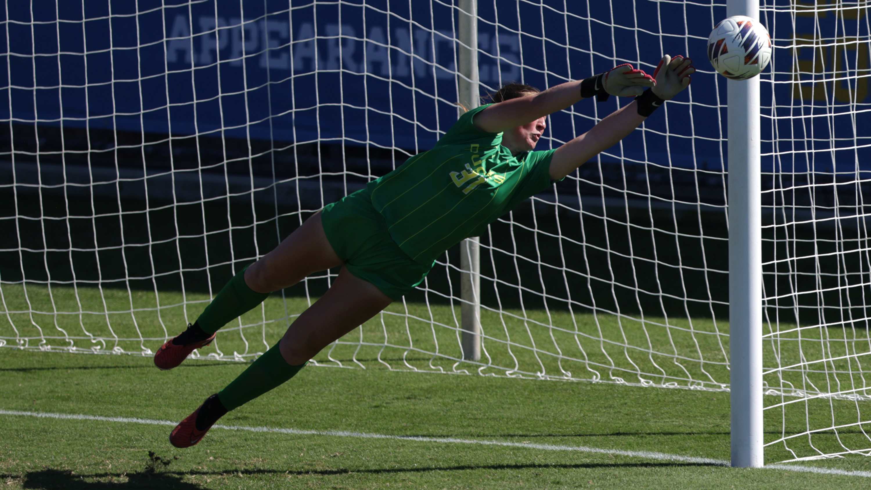Tracy Joyner named new head coach of the Oregon Ducks soccer team
