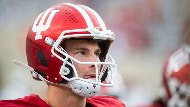 Iowa Hawkeyes' Prepares to Face Heisman Frontrunner