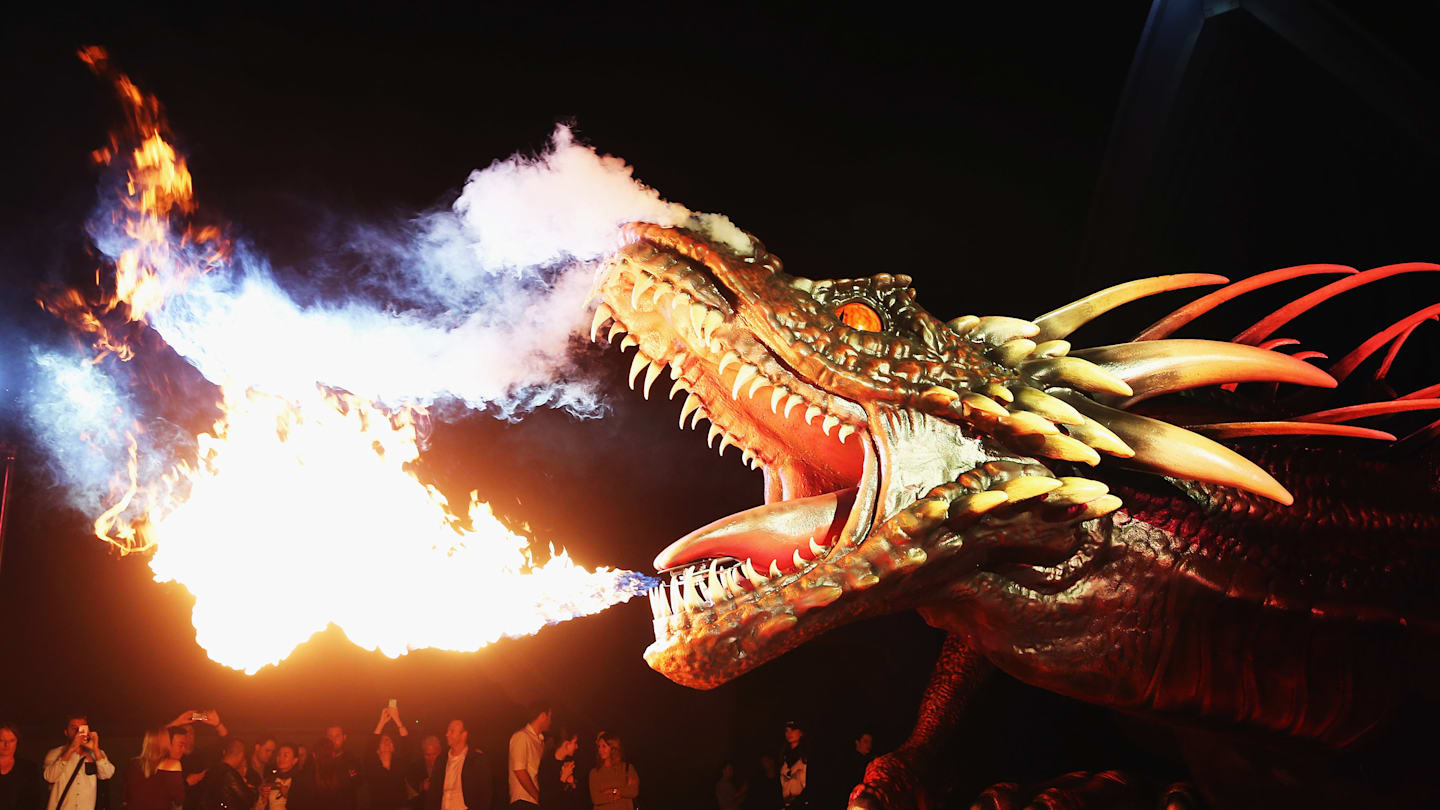 The Empyrean Series: What is Violet's Second Signet?