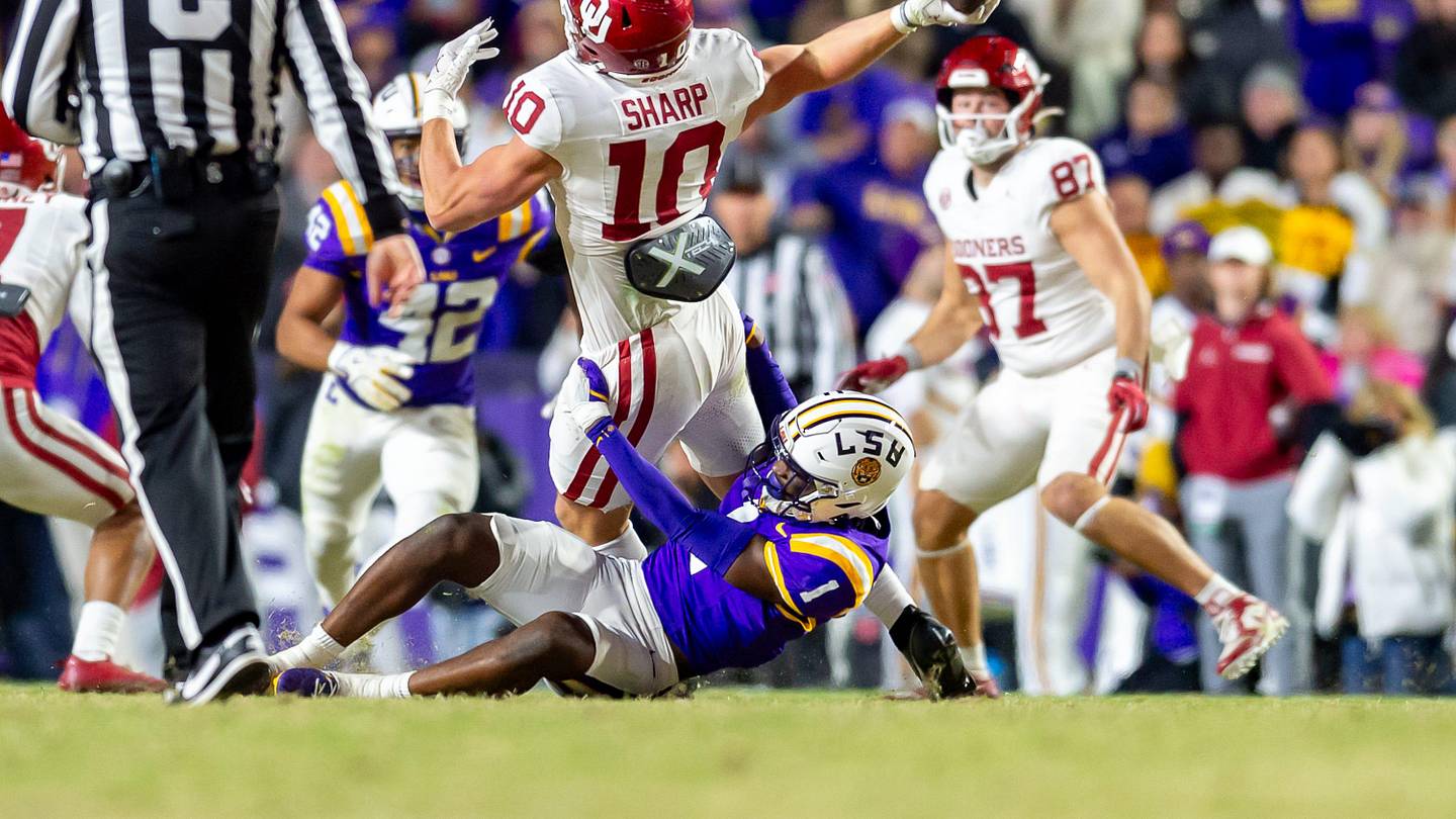 Former Oklahoma Tight End Lands With SEC Foe