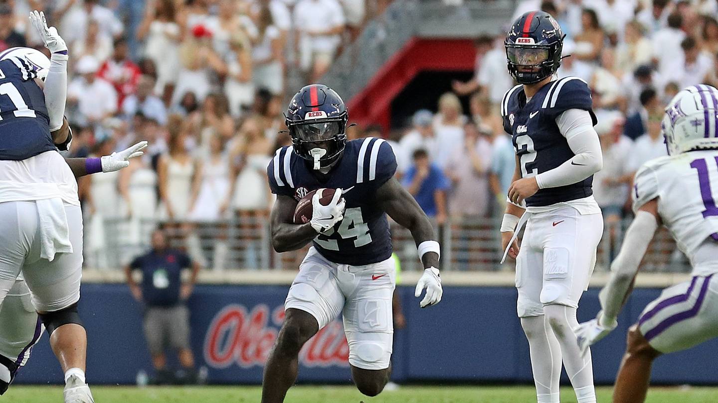 Ole Miss fans asking for more carries for Ulysses Bentley IV