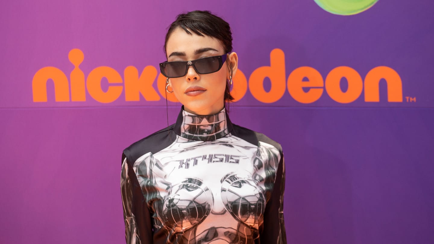 VIDEO: Danna Paola colabora con un musical para el Mundial de Qatar 2022