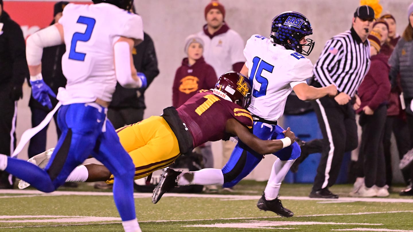 Illinois 2025 football standout Donovan Robinson committed to the ...