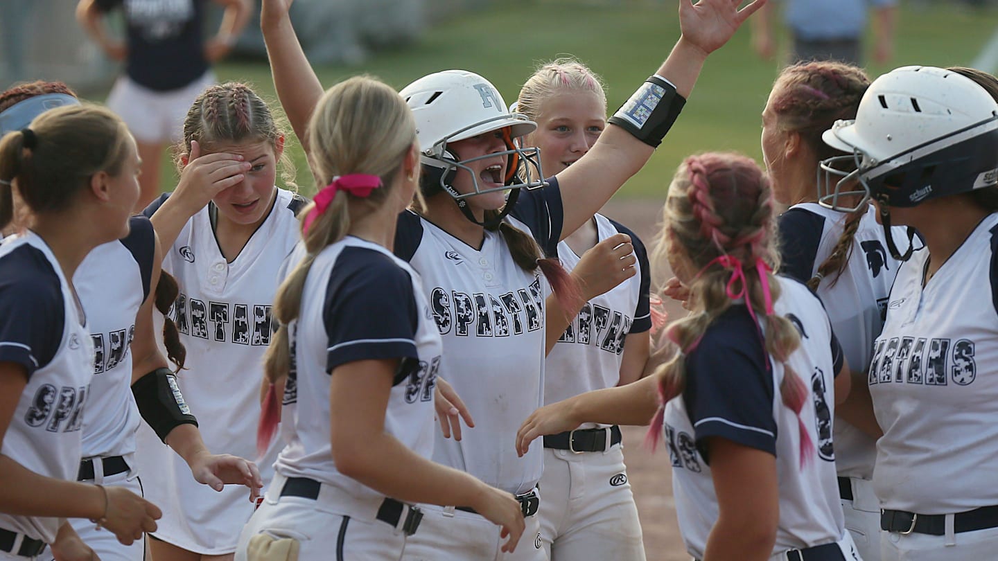State softball: Final three brackets set for Rogers Park