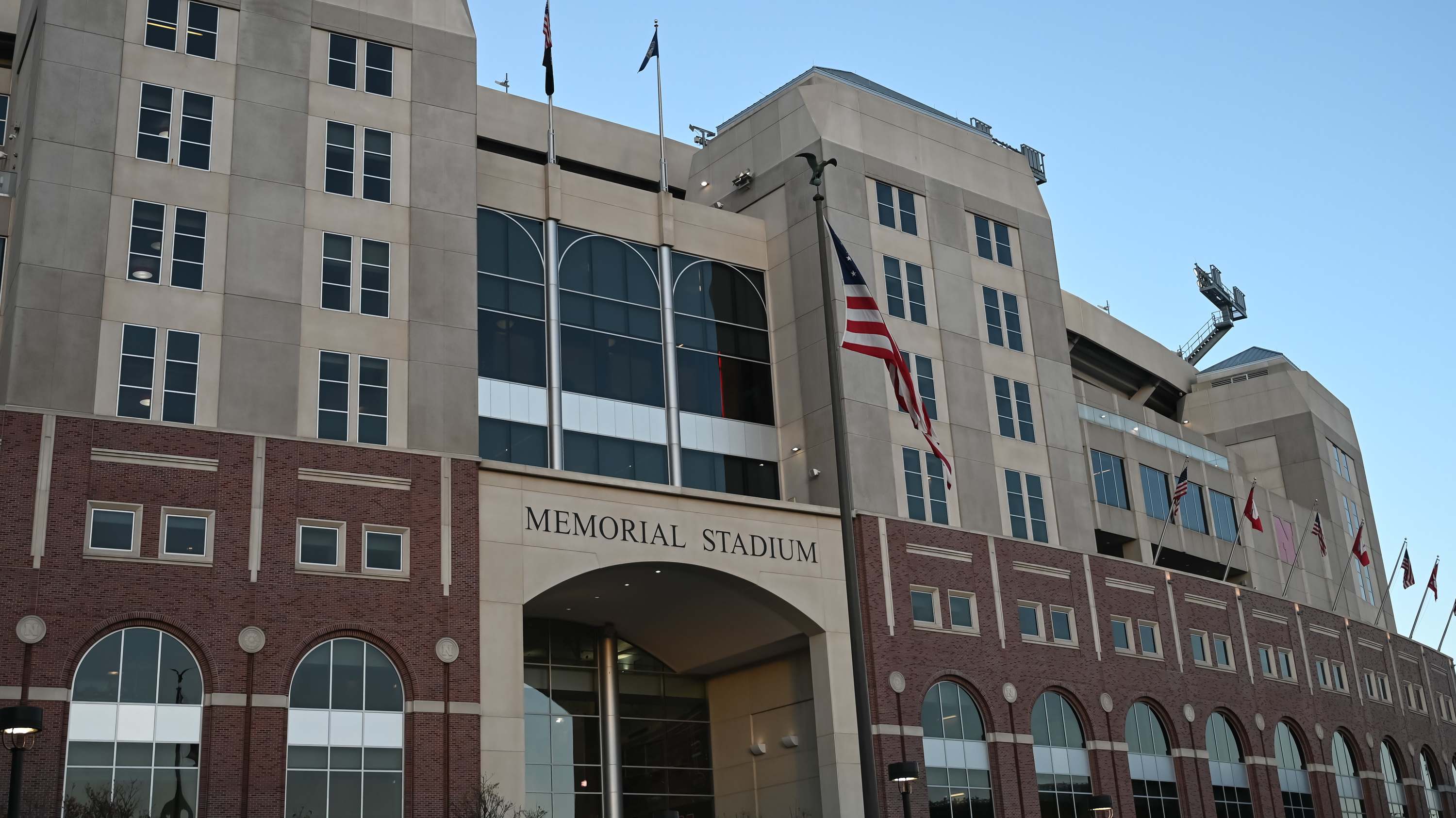 Nebraska football broadcasting icon Greg Sharpe's family shares ...