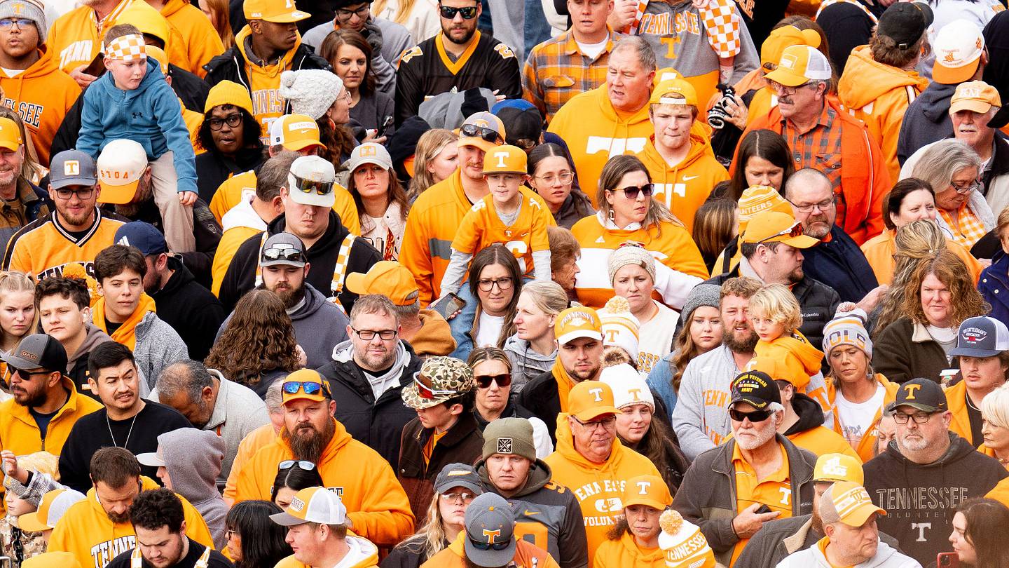 Watch: Tennessee Football Fans Invading Columbus