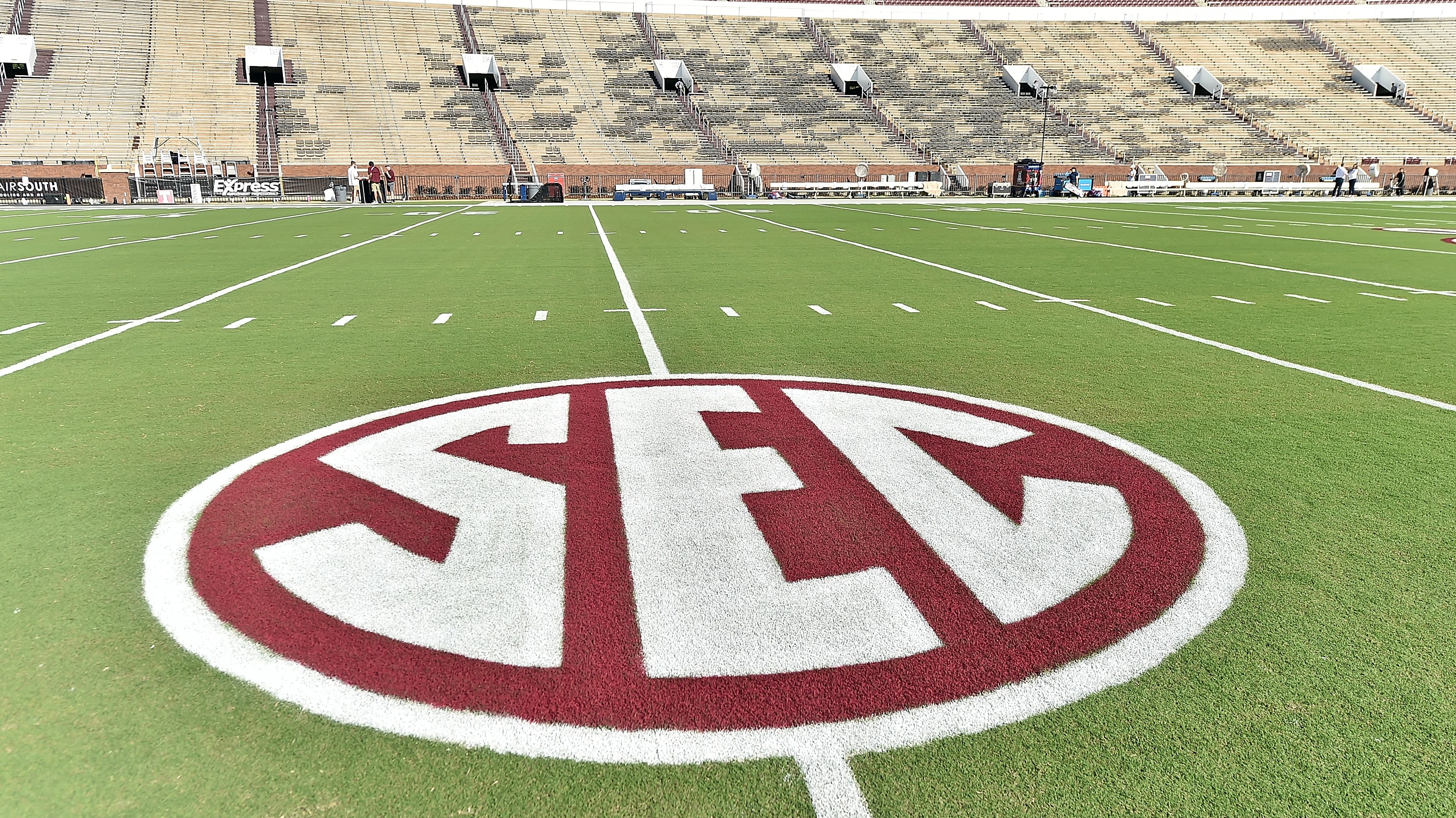 Three SEC football programs are in real trouble with 2025 class recruiting