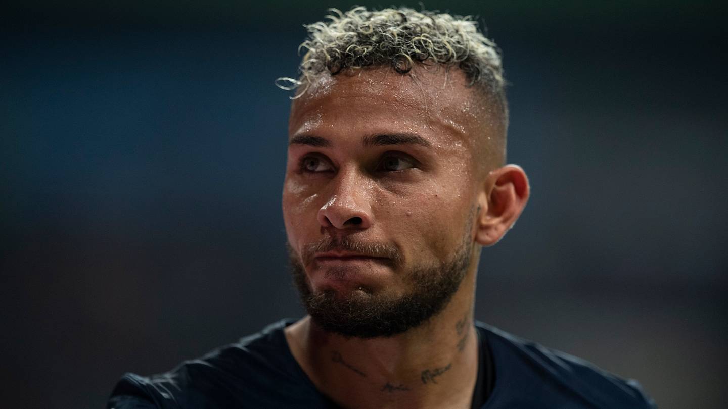 El regreso de Duván Vergara a las canchas con Monterrey tendría que esperar