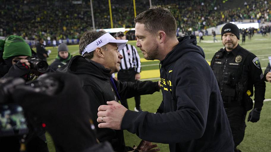 Oregon vs. Washington Game Faces Two Possible Kickoff Times | Yardbarker