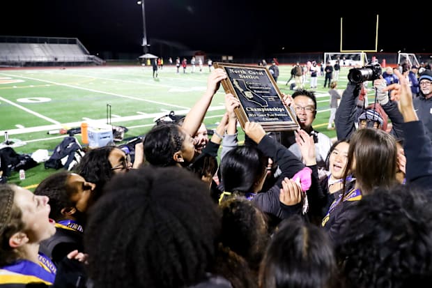 'Holy cow,' Alameda wins 1st NCS flag football championship with Hail Mary