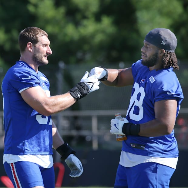 Acclaimed rookie TE cleared to face Pats, three Bills' starters remain ...