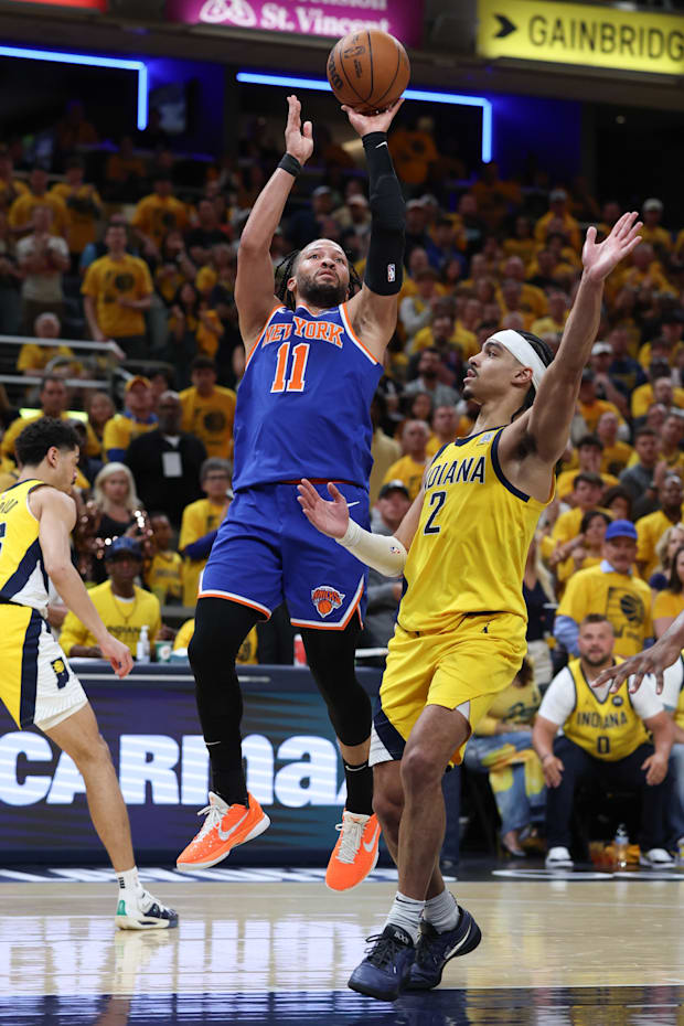 Jalen Brunson Reacts To Milwaukee Bucks Signing 10-Year NBA Veteran