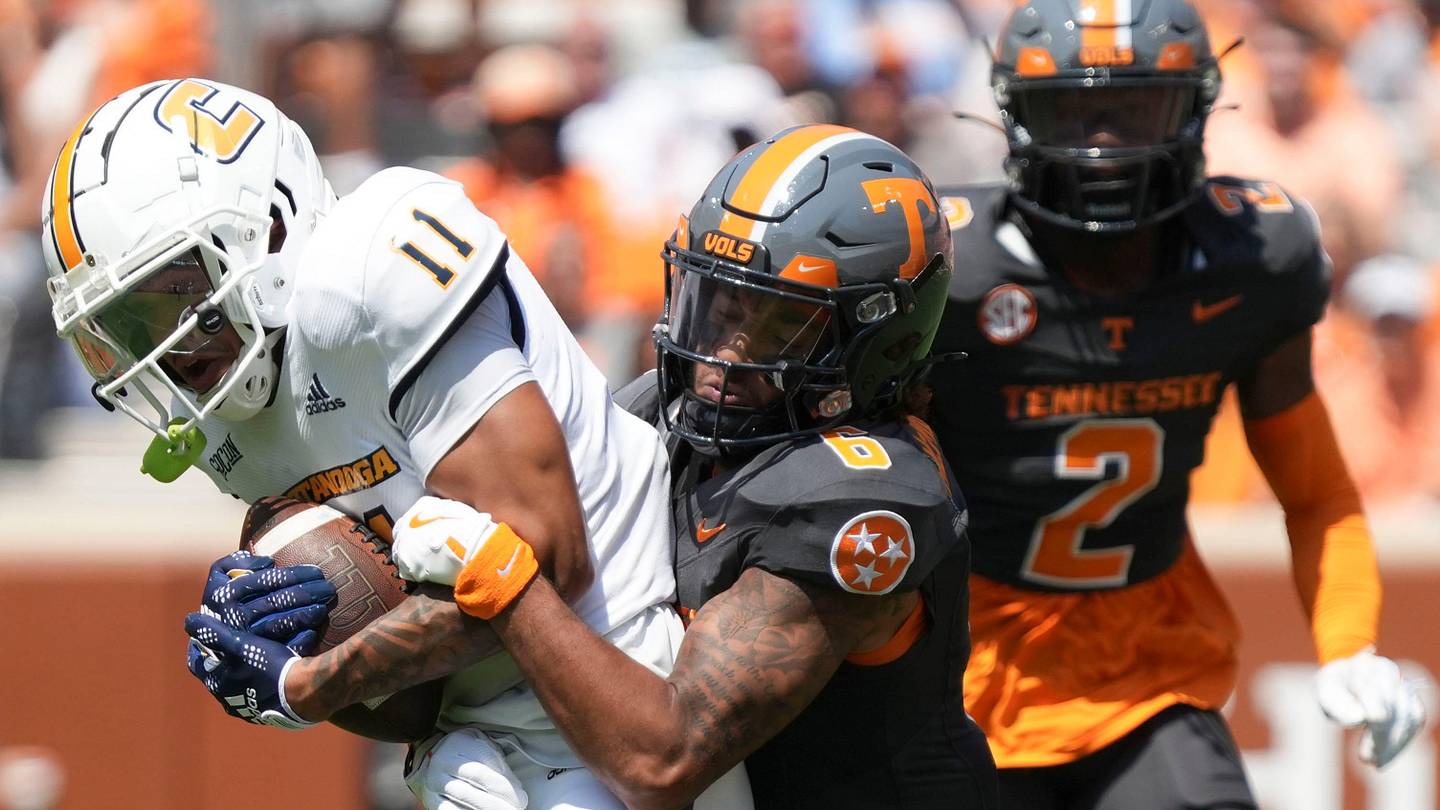 USC Trojans Hosting Elite Transfer Portal Receiver Sam Phillips from ...