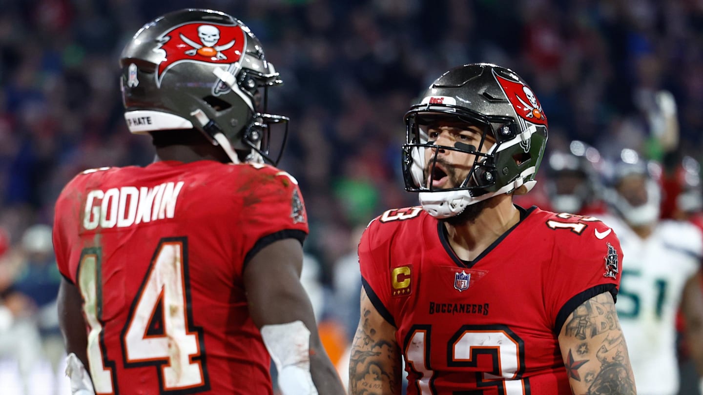 BucsGameday Staff Predictions: Buccaneers vs. Commanders