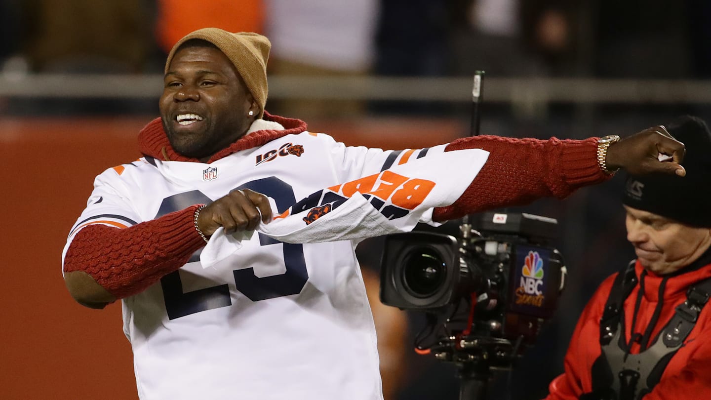 Which members of the Chicago Bears are in the Pro Football Hall of Fame?