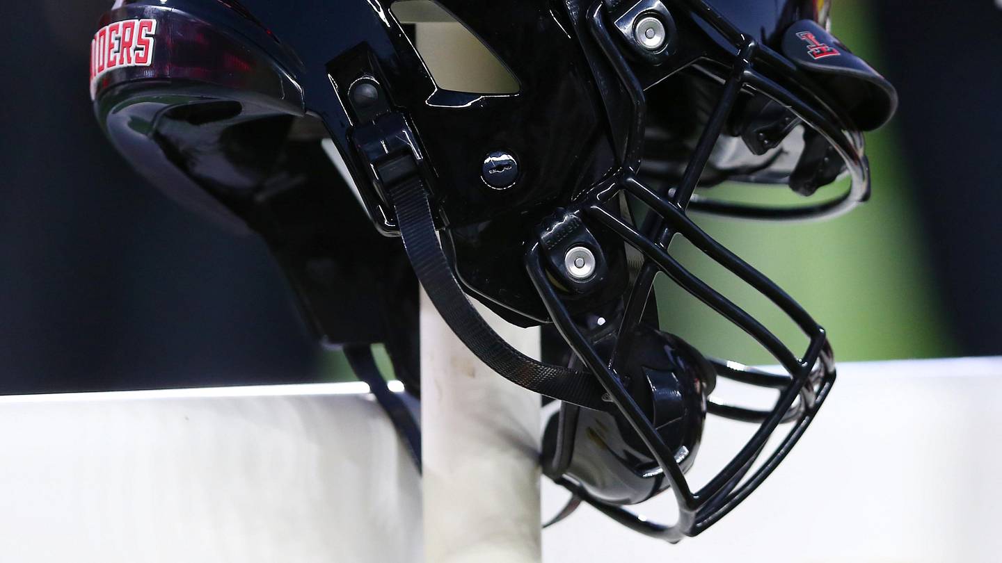 Blue-Collar Grind: Texas Tech players launch lawn care service