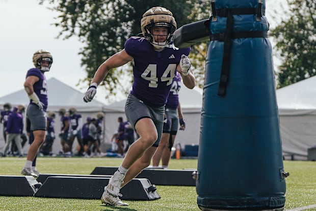 Husky Roster Review: Hayden Moore Now Plays With An Edge