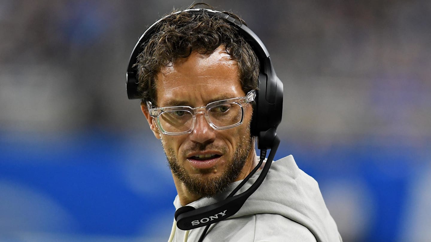 NFL Insider Gives Update on Dolphins Coach Mike McDaniel's Hot Seat ...