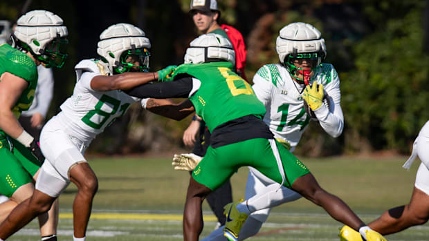 Oregon Ducks 5-Star Trey McNutt Addresses Injury, Broken Leg Timeline ...