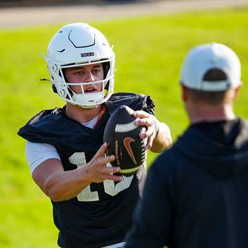 Texas Longhorns Land Commitments From Triplets in 2025 Recruiting Class