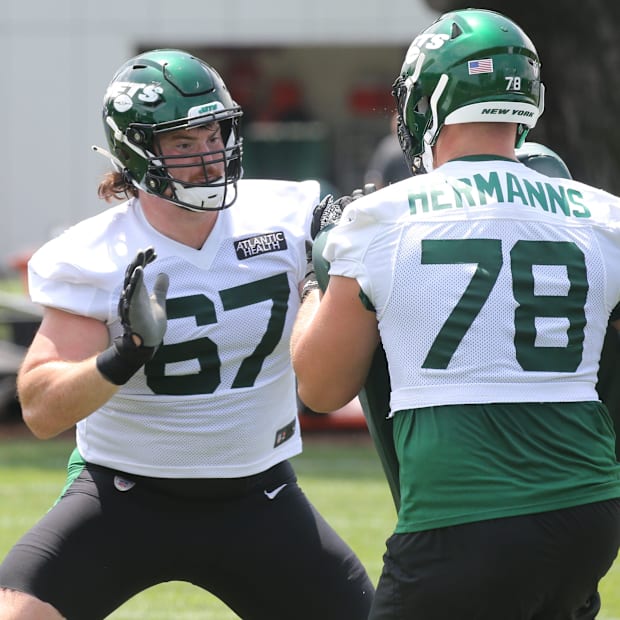 Bills cut ties with rookie to sign veteran offensive lineman with elite ...