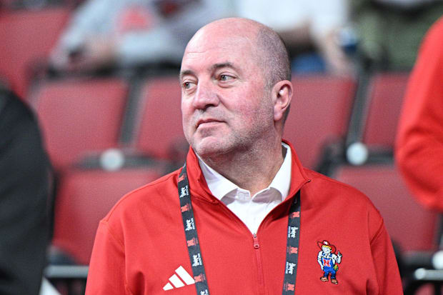 Rhonda Revelle Among 4 Nebraska Coaches Receiving Contract Extensions