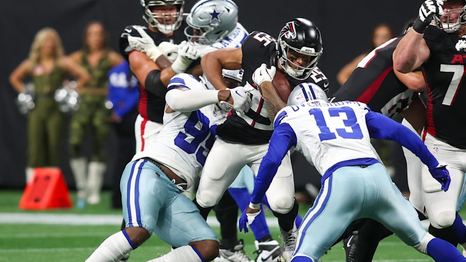 3 winners & 5 losers from Cowboys loss to Falcons in Week 9