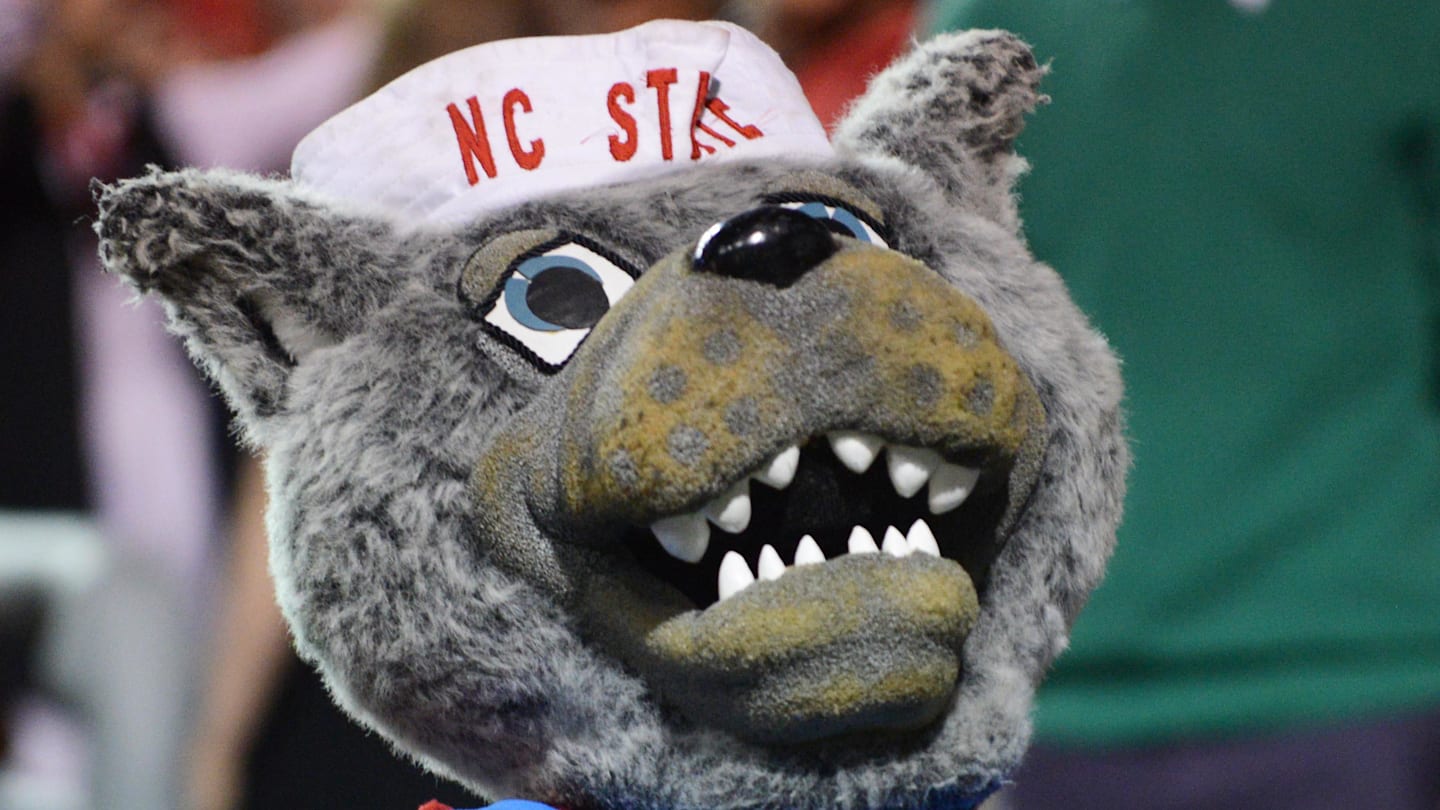 NC State Football Sets Sights High With Offer to Elijah Golden