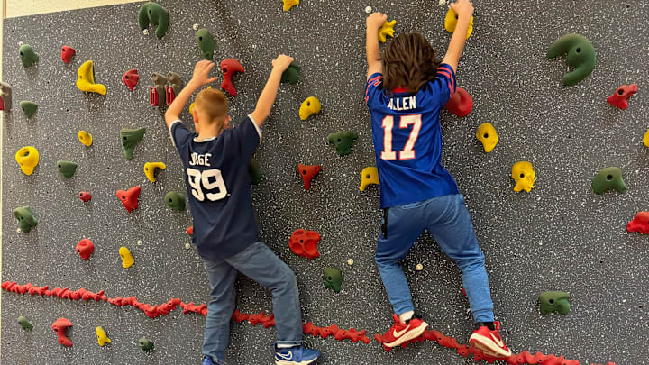 Embracing Adventure in the Physical Education Curriculum in Schools