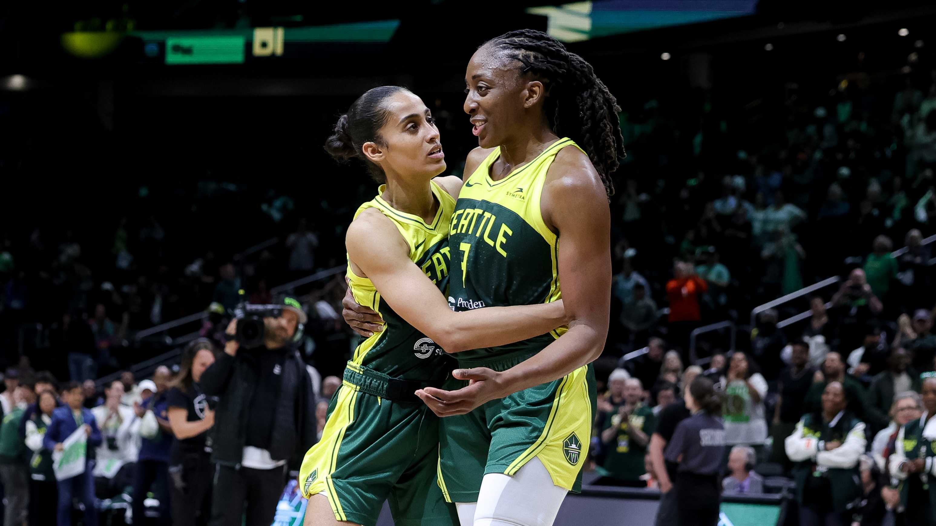 skylar diggins siblings