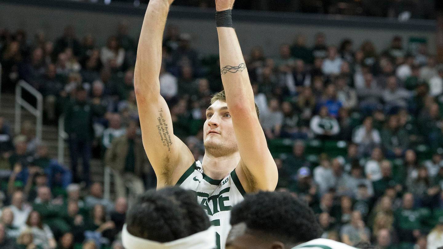 MSU's Cooper Drops Career High in Points vs. WMU