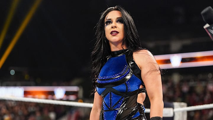 Stephanie Vaquer Tells Strange History Of Popular "Devil's Kiss" Move ...