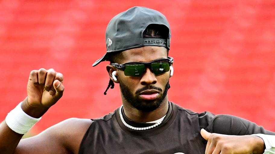 Deion Sanders' Heartwarming Moment With Son Shedeur Sanders | Yardbarker