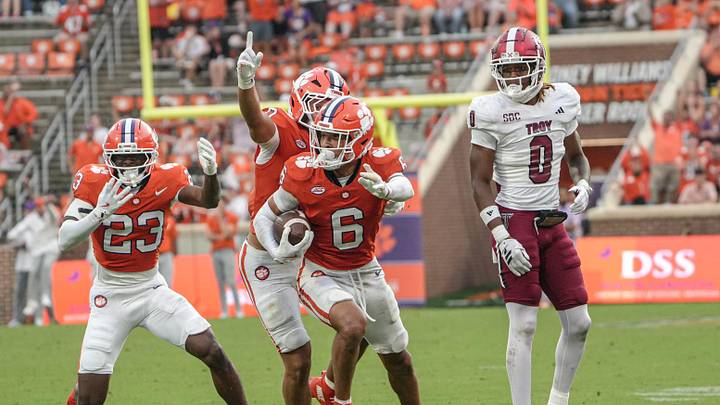 Clemson's Defense Seeing Major Standouts From Supporting Cast