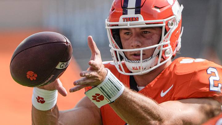 Clemson QB Cade Klubnik’s NIL valuation plummets ahead of Week 6