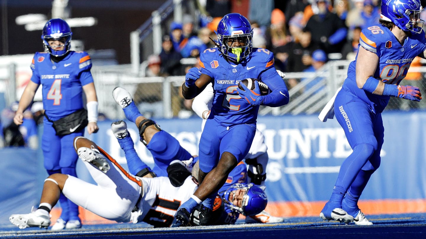 Boise State up to No. 10 in College Football Playoff rankings, still ...
