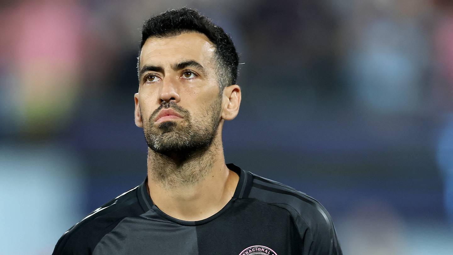 Busquets se retira