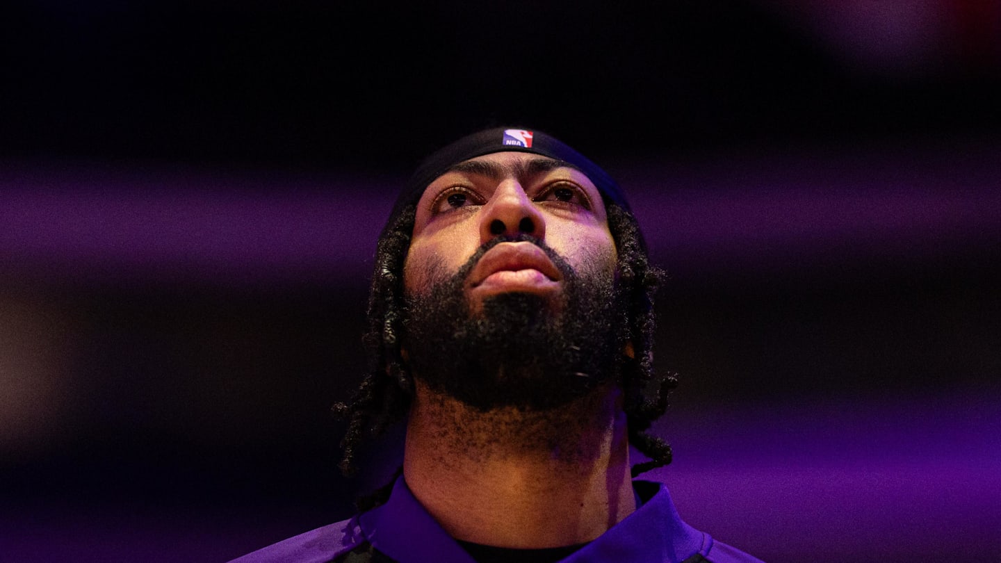 Lakers' Anthony Davis Will Miss Time With Significant Injury