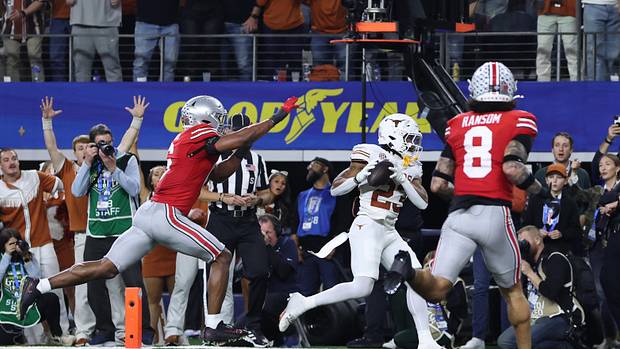 WATCH: Texas Longhorns' Jaydon Blue Scores Again vs. Ohio State Buckeyes
