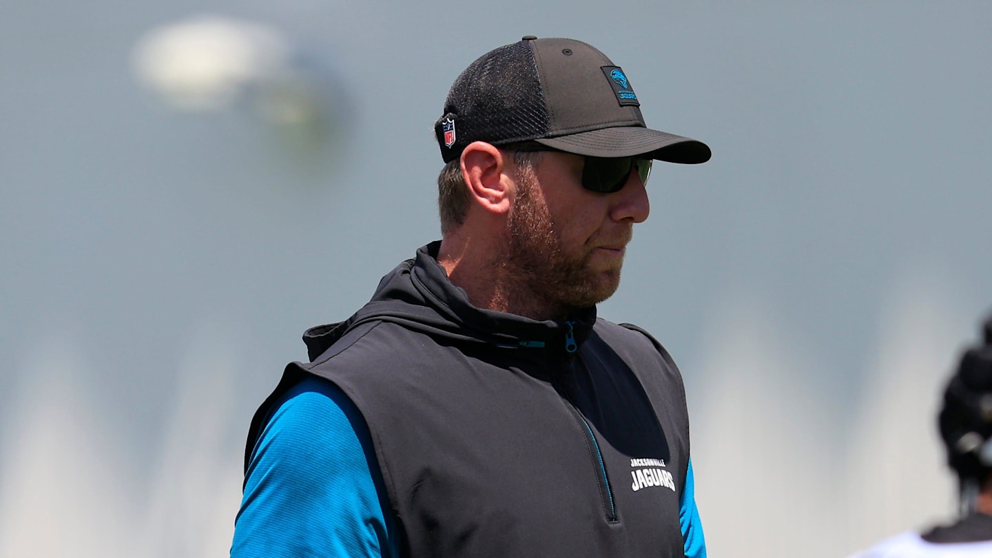 Jaguars' Liam Coen Addresses Darnell Savage Move, Texans Week