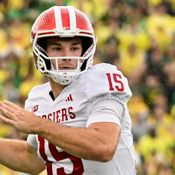 Former Husker Pitcher Kyle Perry Signs with Savannah Bananas