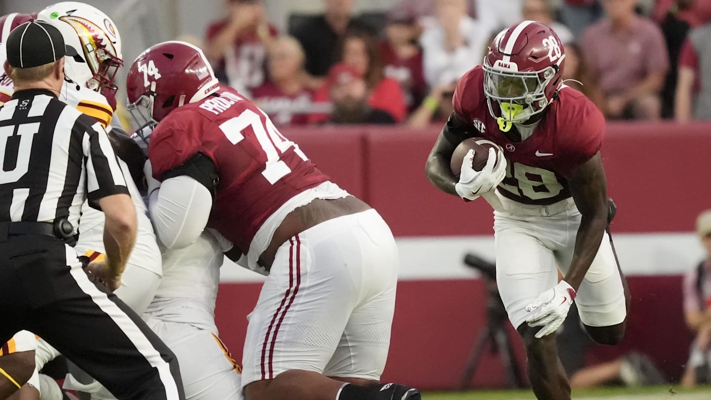 'That Little Man was Scooting': Kevin Riley Producing in Alabama RB Room