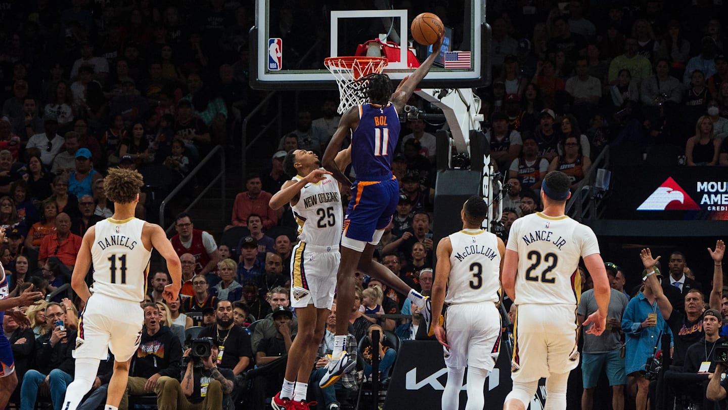 Phoenix Suns Reportedly Interested in Bringing Back Fan-Favorite