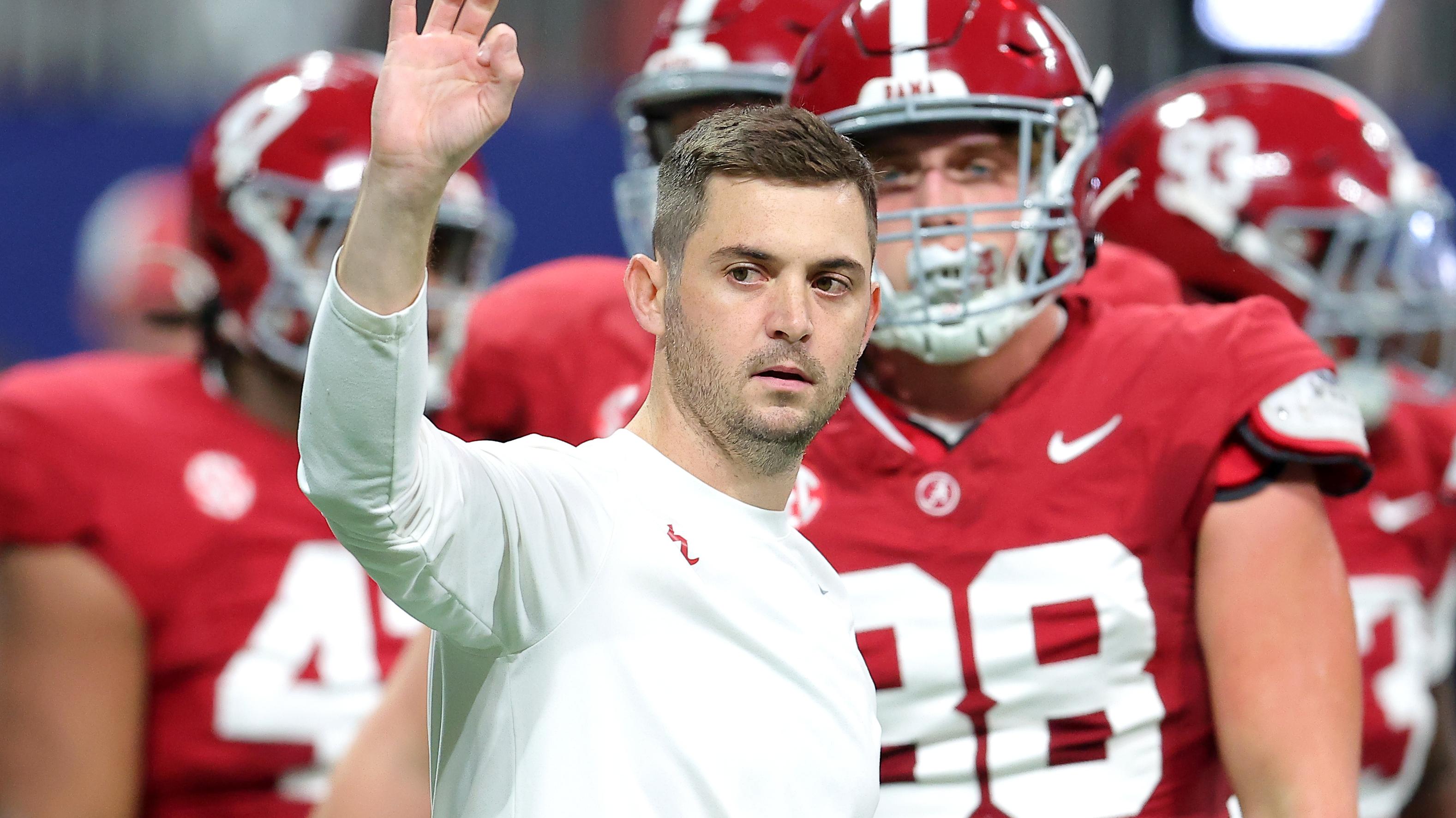 Ex-Notre Dame football OC named as 'serious contender' to succeed Nick ...