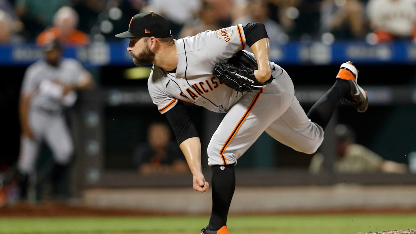 SF Giants: Tyler Chatwood set to join NPB