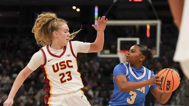 Ranking Big Ten New Additions: Oregon Ducks Surge, Washington Huskies Slump