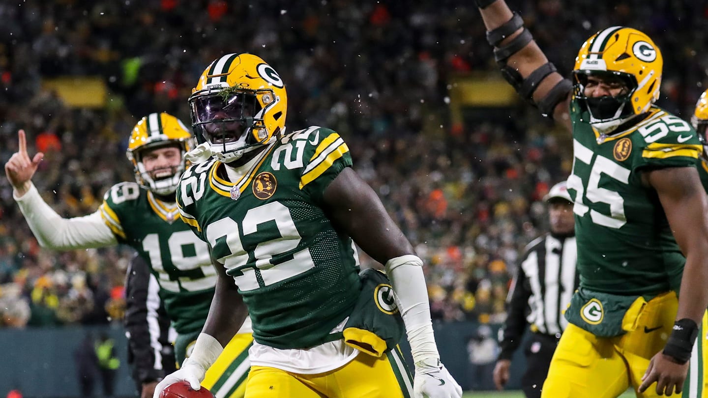 Robert Rochell Wins Game Ball After ‘Devastating’ Tragedy