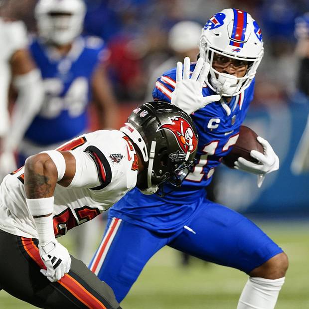 What does the Gabe Davis addition mean for Buffalo Bills' WR corps?